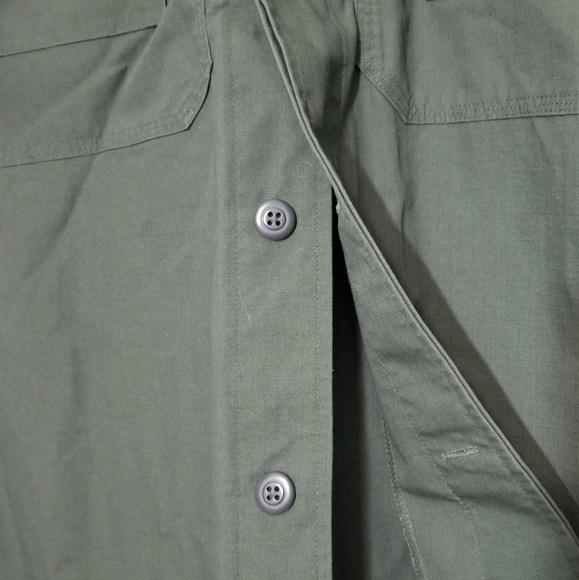 5.11 Tactical | Shirts | 51 Tactical Concealed Carry Button Up Shirt ...